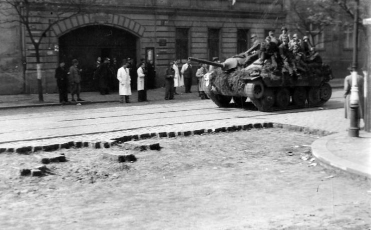 Germany’s Deadly Little Tank Destroyer – the Hetzer - AMZ Newspaper