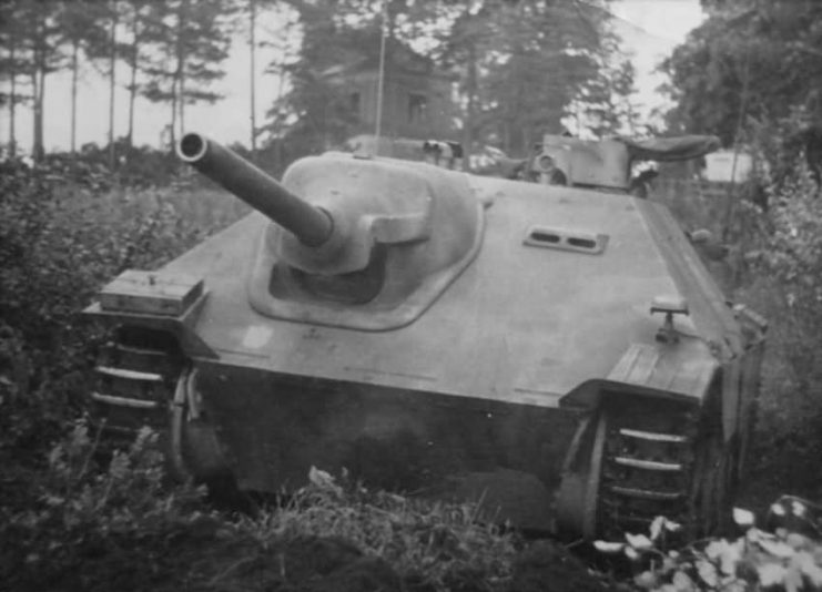 Germany’s Deadly Little Tank Destroyer – the Hetzer - AMZ Newspaper